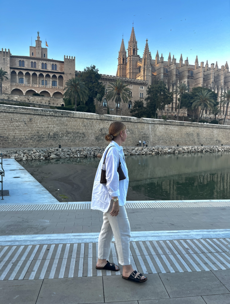 Digital Nomad Interview with Katie Dillon - Viv Europe